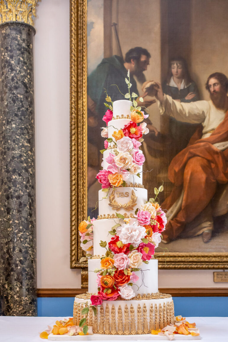 LUXURY WEDDING CAKE 2023 TRENDS - World Bride Magazine